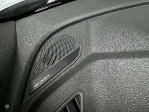 Grey Audi Q5 2019 in Vilnius, with an engine capacity of 1.98 L and mileage of 118 thousand km for 22300 €, photo 23 on AUTOMOTO.COM.LV