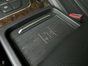 Grey Audi Q5 2019 in Vilnius, with an engine capacity of 1.98 L and mileage of 118 thousand km for 22300 €, photo 26 on AUTOMOTO.COM.LV