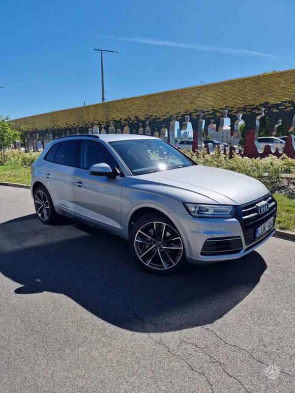 Grey Audi Q5 2019 in Vilnius, with an engine capacity of 1.98 L and mileage of 154 thousand km for 19800 €, photo 5 on AUTOMOTO.COM.LV