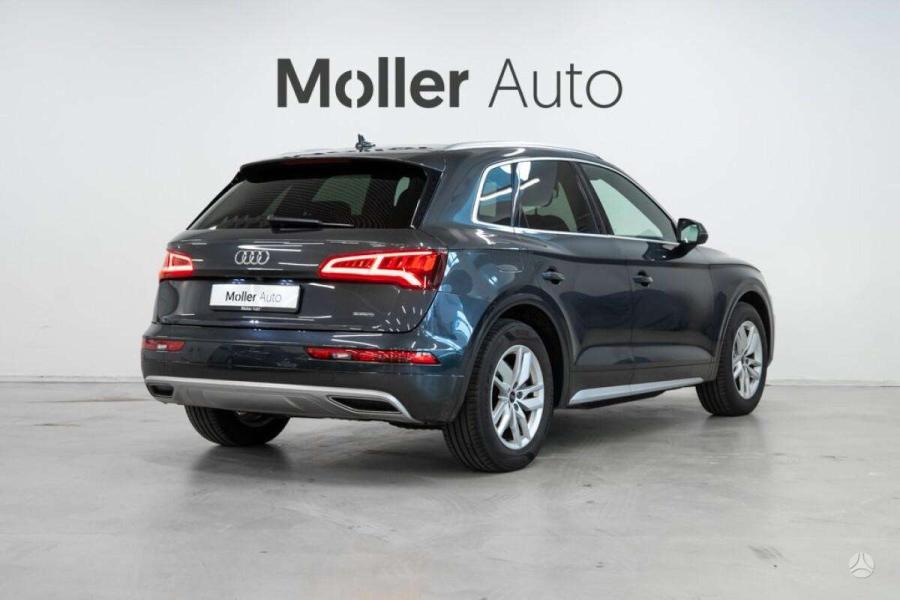Pelēks Audi Q5 2020 Viļņa, ar dzinēja tilpumu 2.00 L un nobraukumu 110 tūkst. km par 28250 €, foto 3 vietnē AUTOMOTO.COM.LV