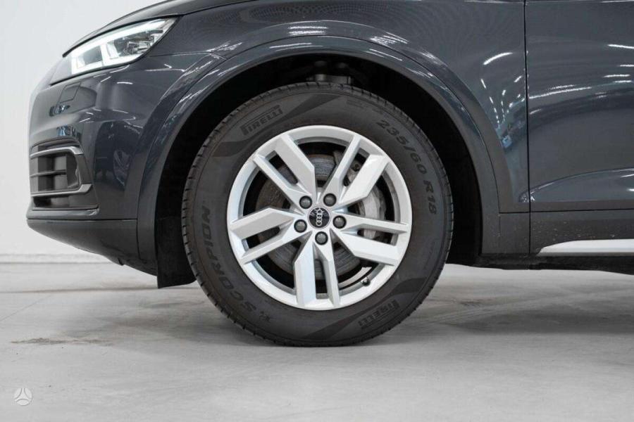 Pelēks Audi Q5 2020 Viļņa, ar dzinēja tilpumu 2.00 L un nobraukumu 110 tūkst. km par 28250 €, foto 25 vietnē AUTOMOTO.COM.LV