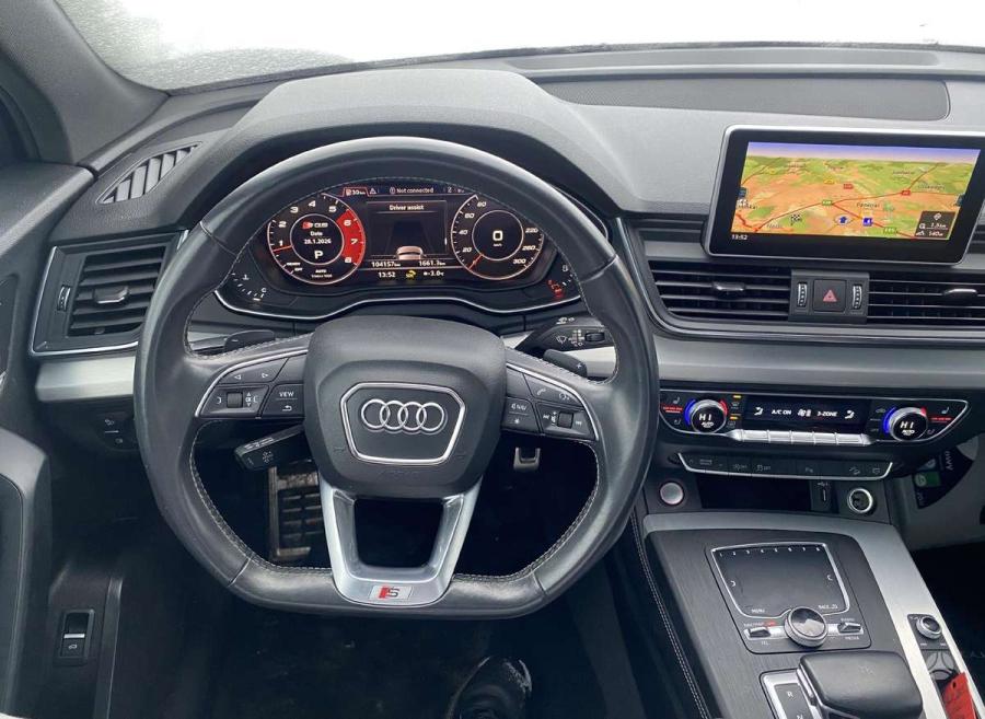 Grey Audi Q5 2020 in Vilnius, with an engine capacity of 3.00 L and mileage of 104 thousand km for 29999 €, photo 11 on AUTOMOTO.COM.LV