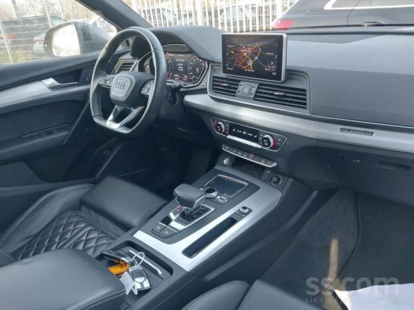 Grey Audi Q5 2020 in Tukums, with an engine capacity of 2.00 L and mileage of 187 thousand km for 29990 €, photo 3 on AUTOMOTO.COM.LV