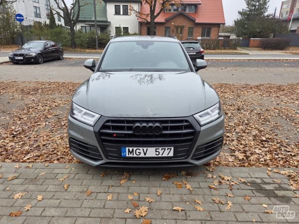 Grey Audi Q5 2020 in Alytus, with an engine capacity of 2.00 L and mileage of 115 thousand km for 24700 €, photo 3 on AUTOMOTO.COM.LV