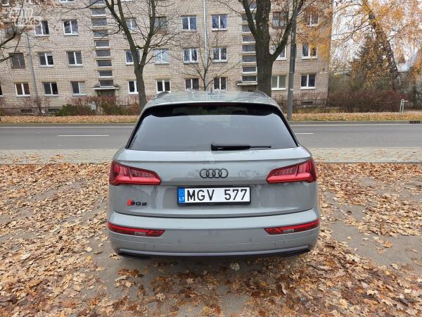 Grey Audi Q5 2020 in Alytus, with an engine capacity of 2.00 L and mileage of 115 thousand km for 24700 €, photo 8 on AUTOMOTO.COM.LV