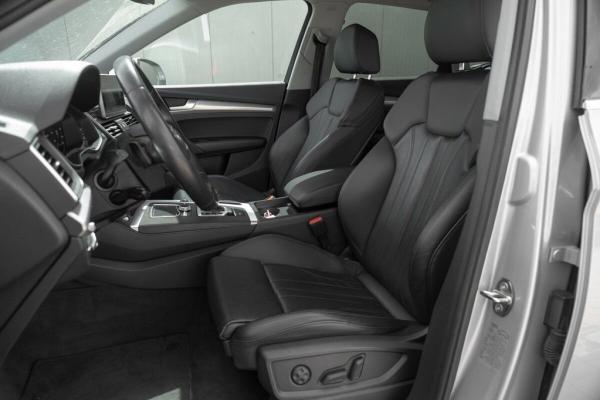 Grey Audi Q5 2020 in Vilnius, with an engine capacity of 2.00 L and mileage of 133 thousand km for 29100 €, photo 4 on AUTOMOTO.COM.LV