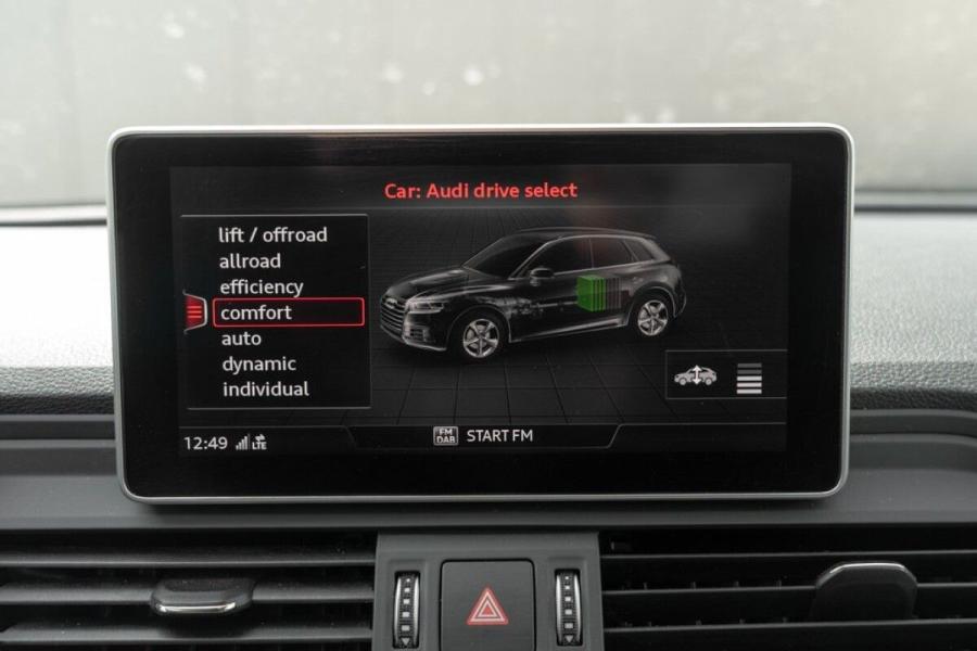 Grey Audi Q5 2020 in Vilnius, with an engine capacity of 2.00 L and mileage of 133 thousand km for 29100 €, photo 7 on AUTOMOTO.COM.LV