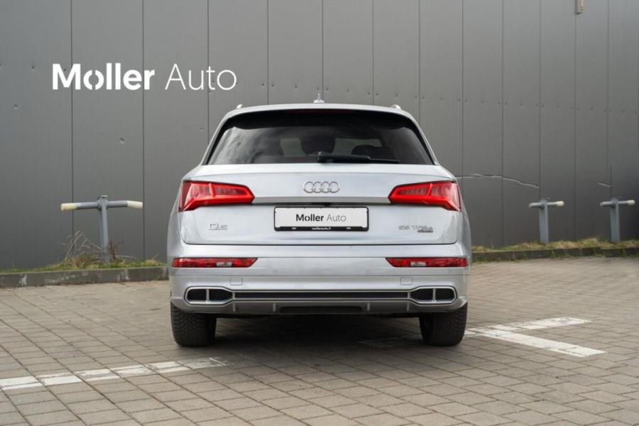 Grey Audi Q5 2020 in Vilnius, with an engine capacity of 2.00 L and mileage of 133 thousand km for 29100 €, photo 17 on AUTOMOTO.COM.LV