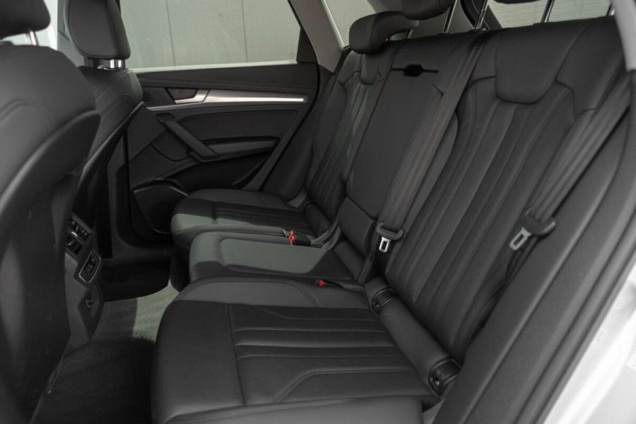 Grey Audi Q5 2020 in Vilnius, with an engine capacity of 2.00 L and mileage of 133 thousand km for 29100 €, photo 21 on AUTOMOTO.COM.LV