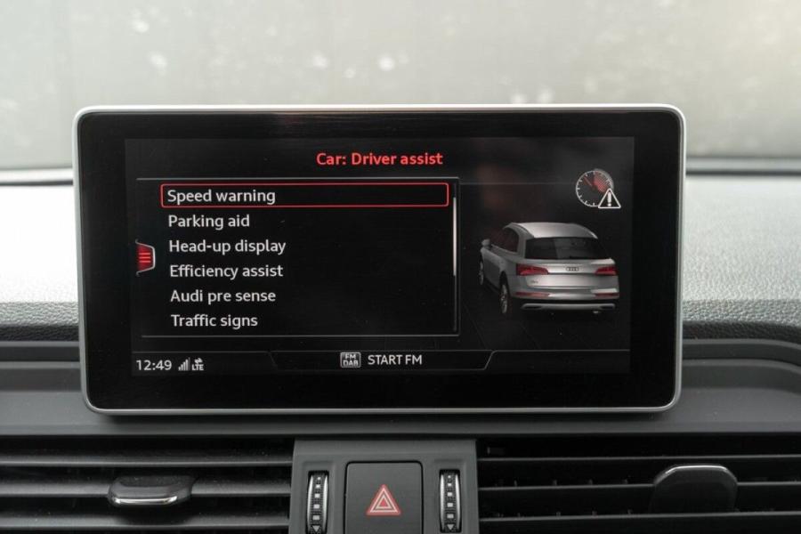 Grey Audi Q5 2020 in Vilnius, with an engine capacity of 2.00 L and mileage of 133 thousand km for 29100 €, photo 23 on AUTOMOTO.COM.LV