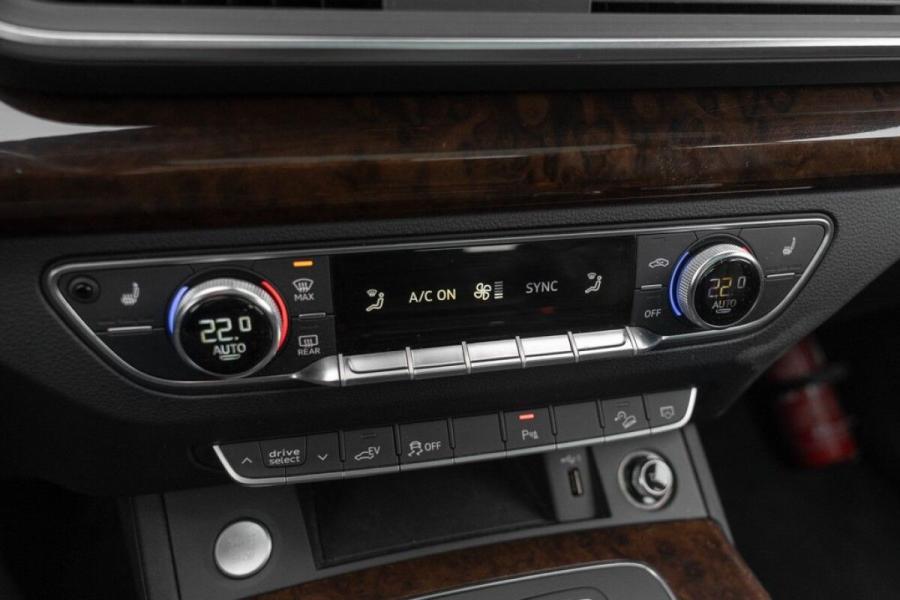 Pelēks Audi Q5 2020 Viļņa, ar dzinēja tilpumu 2.00 L un nobraukumu 158 tūkst. km par 26600 €, foto 12 vietnē AUTOMOTO.COM.LV