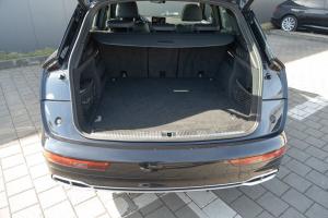 Pelēks Audi Q5 2020 Viļņa, ar dzinēja tilpumu 2.00 L un nobraukumu 158 tūkst. km par 26600 €, foto 45 vietnē AUTOMOTO.COM.LV