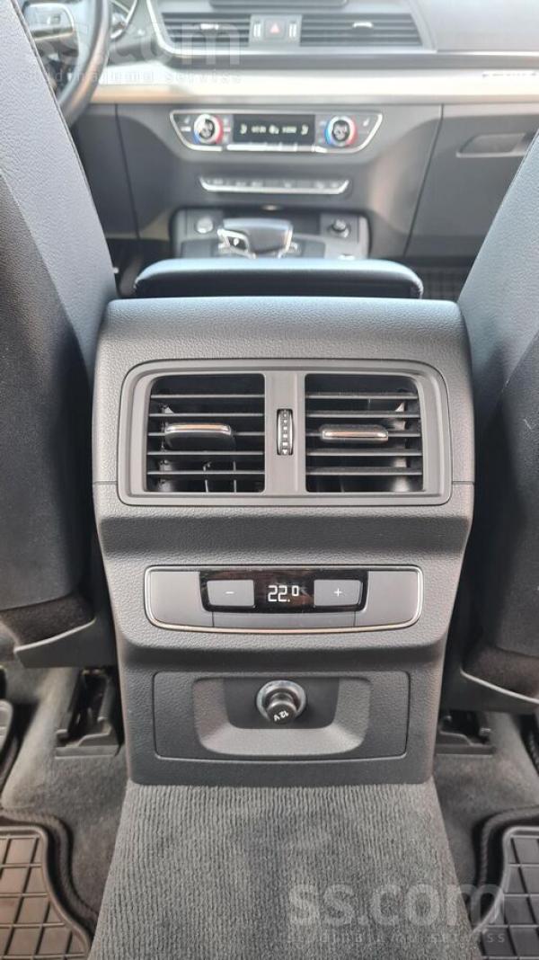Pelēks Audi Q5 2020 Rīga, ar dzinēja tilpumu 2.00 L un nobraukumu 100 tūkst. km par 28000 €, foto 7 vietnē AUTOMOTO.COM.LV