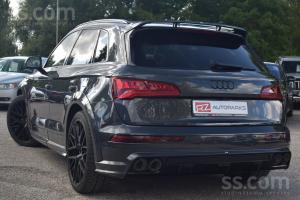 Grey Audi Q5 2020 in Kuldiga, with an engine capacity of 2.00 L and mileage of 0 thousand km for 39990 €, photo 4 on AUTOMOTO.COM.LV