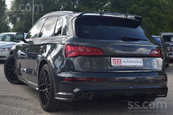 Grey Audi Q5 2020 in Kuldiga, with an engine capacity of 2.00 L and mileage of 0 thousand km for 39990 €, photo 3 on AUTOMOTO.COM.LV