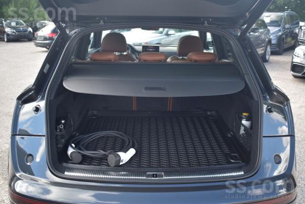 Grey Audi Q5 2020 in Kuldiga, with an engine capacity of 2.00 L and mileage of 0 thousand km for 39990 €, photo 5 on AUTOMOTO.COM.LV