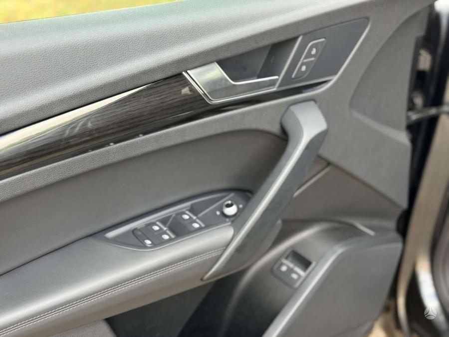 Pelēks Audi Q5 2020 Ukmergė, ar dzinēja tilpumu 1.98 L un nobraukumu 198 tūkst. km par 22750 €, foto 16 vietnē AUTOMOTO.COM.LV