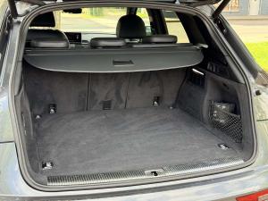 Pelēks Audi Q5 2020 Ukmergė, ar dzinēja tilpumu 1.98 L un nobraukumu 198 tūkst. km par 22750 €, foto 23 vietnē AUTOMOTO.COM.LV
