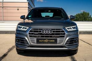 Grey Audi Q5 2020 in Riga, with an engine capacity of 3.00 L and mileage of 203 thousand km for 24990 €, photo 4 on AUTOMOTO.COM.LV