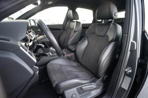 Grey Audi Q5 2020 in Riga, with an engine capacity of 3.00 L and mileage of 203 thousand km for 24990 €, photo 16 on AUTOMOTO.COM.LV