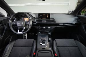 Grey Audi Q5 2020 in Riga, with an engine capacity of 3.00 L and mileage of 203 thousand km for 24990 €, photo 17 on AUTOMOTO.COM.LV
