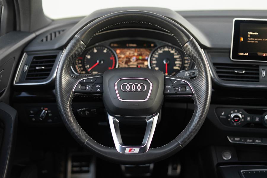Grey Audi Q5 2020 in Riga, with an engine capacity of 3.00 L and mileage of 203 thousand km for 24990 €, photo 19 on AUTOMOTO.COM.LV