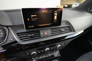 Grey Audi Q5 2020 in Riga, with an engine capacity of 3.00 L and mileage of 203 thousand km for 24990 €, photo 22 on AUTOMOTO.COM.LV