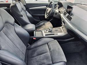 Grey Audi Q5 2020 in Utena, with an engine capacity of 2.97 L and mileage of 313 thousand km for 19950 €, photo 3 on AUTOMOTO.COM.LV