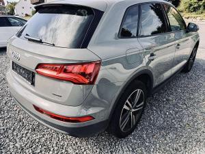 Grey Audi Q5 2020 in Utena, with an engine capacity of 2.97 L and mileage of 313 thousand km for 19950 €, photo 4 on AUTOMOTO.COM.LV