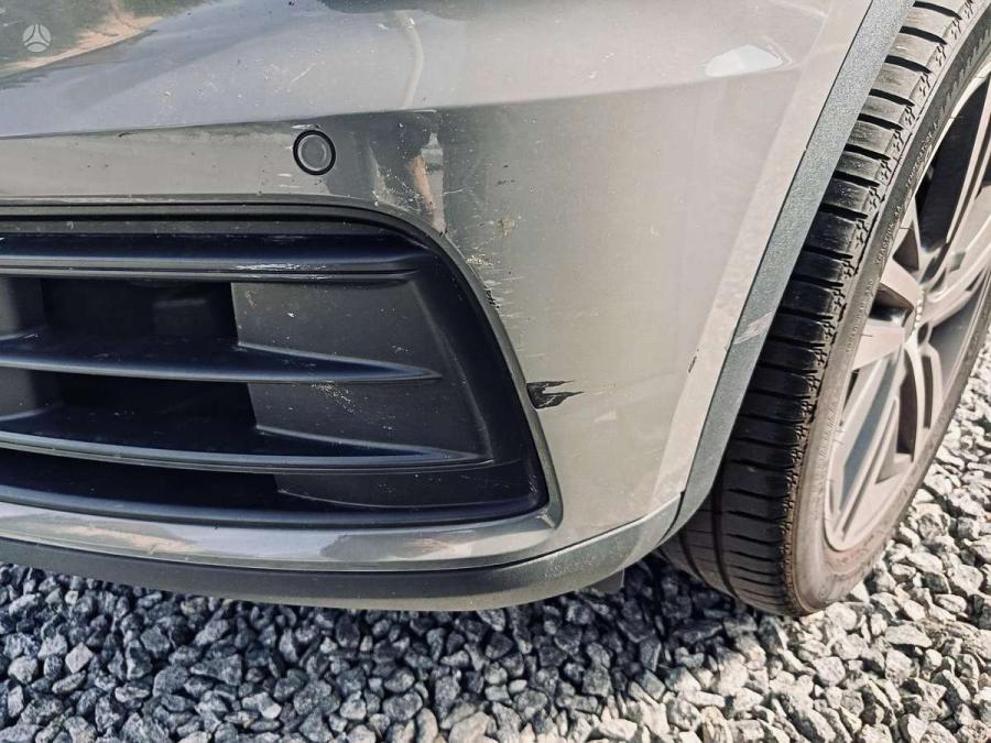 Grey Audi Q5 2020 in Utena, with an engine capacity of 2.97 L and mileage of 313 thousand km for 19950 €, photo 22 on AUTOMOTO.COM.LV