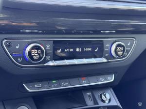 Grey Audi Q5 2020 in Ukmerge, with an engine capacity of 1.98 L and mileage of 198 thousand km for 21950 €, photo 12 on AUTOMOTO.COM.LV