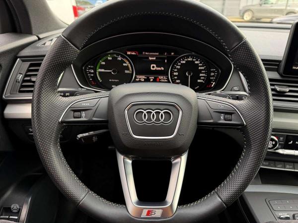 Grey Audi Q5 2020 in Kaunas, with an engine capacity of 1.98 L and mileage of 194 thousand km for 22300 €, photo 8 on AUTOMOTO.COM.LV