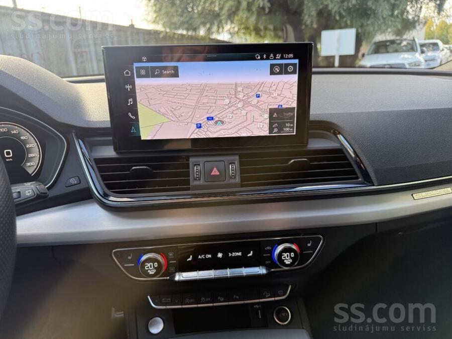 Grey Audi Q5 2020 in Ogre, with an engine capacity of 2.00 L and mileage of 45 thousand km for 30900 €, photo 23 on AUTOMOTO.COM.LV