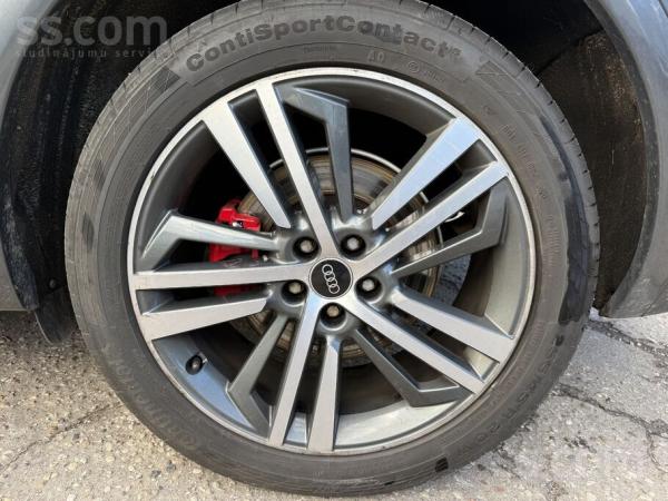 Grey Audi Q5 2020 in Ogre, with an engine capacity of 2.00 L and mileage of 45 thousand km for 30900 €, photo 10 on AUTOMOTO.COM.LV