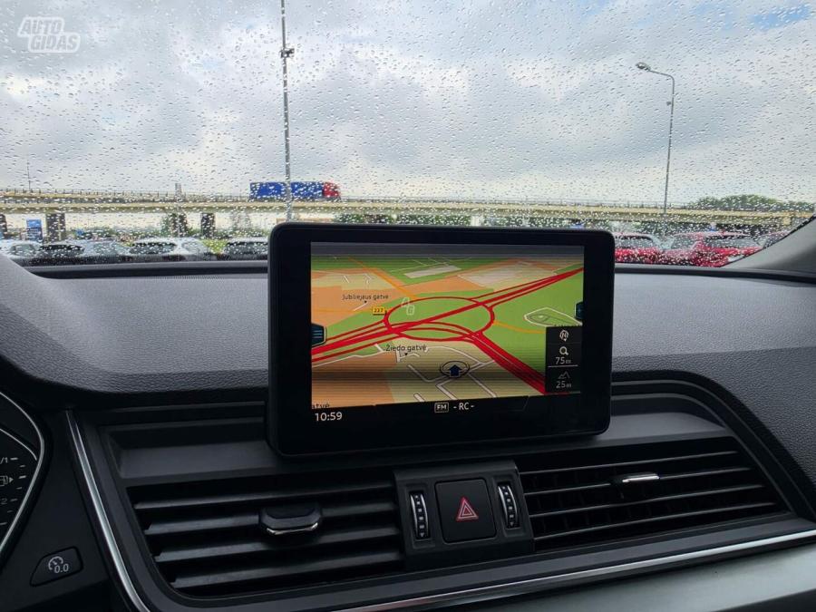 Серый Ауди Ку 5 2020 в Клайпеда, объемом двигателя 2.00 л и пробегом 128 тыс. км за 22993 €, фото 26 на AUTOMOTO.COM.LV