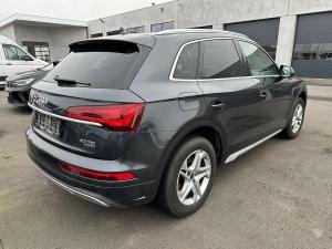 Pelēks Audi Q5 2021 Šauļi, ar dzinēja tilpumu 1.97 L un nobraukumu 199 tūkst. km par 23800 €, foto 3 vietnē AUTOMOTO.COM.LV