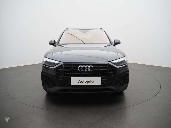 Grey Audi Q5 2021 in Vilnius, with an engine capacity of 1.98 L and mileage of 156 thousand km for 33000 €, photo 2 on AUTOMOTO.COM.LV
