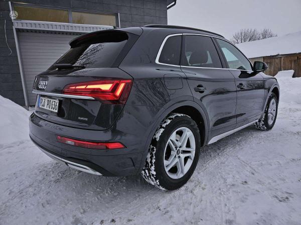 Grey Audi Q5 2021 in Radviliskis, with an engine capacity of 1.97 L and mileage of 175 thousand km for 25200 €, photo 4 on AUTOMOTO.COM.LV