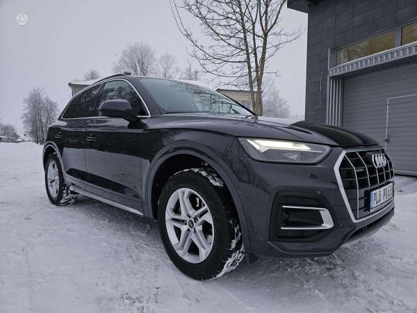 Grey Audi Q5 2021 in Radviliskis, with an engine capacity of 1.97 L and mileage of 175 thousand km for 25200 €, photo 8 on AUTOMOTO.COM.LV
