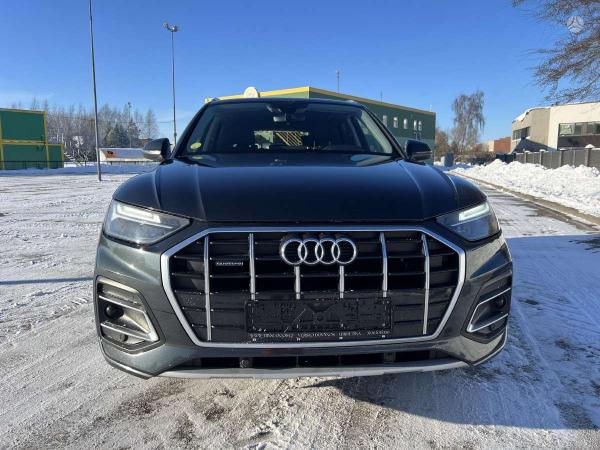 Grey Audi Q5 2021 in Siauliai, with an engine capacity of 2.00 L and mileage of 200 thousand km for 23500 €, photo 4 on AUTOMOTO.COM.LV