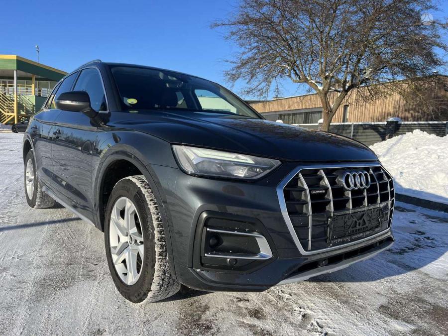 Grey Audi Q5 2021 in Siauliai, with an engine capacity of 2.00 L and mileage of 200 thousand km for 23500 €, photo 6 on AUTOMOTO.COM.LV