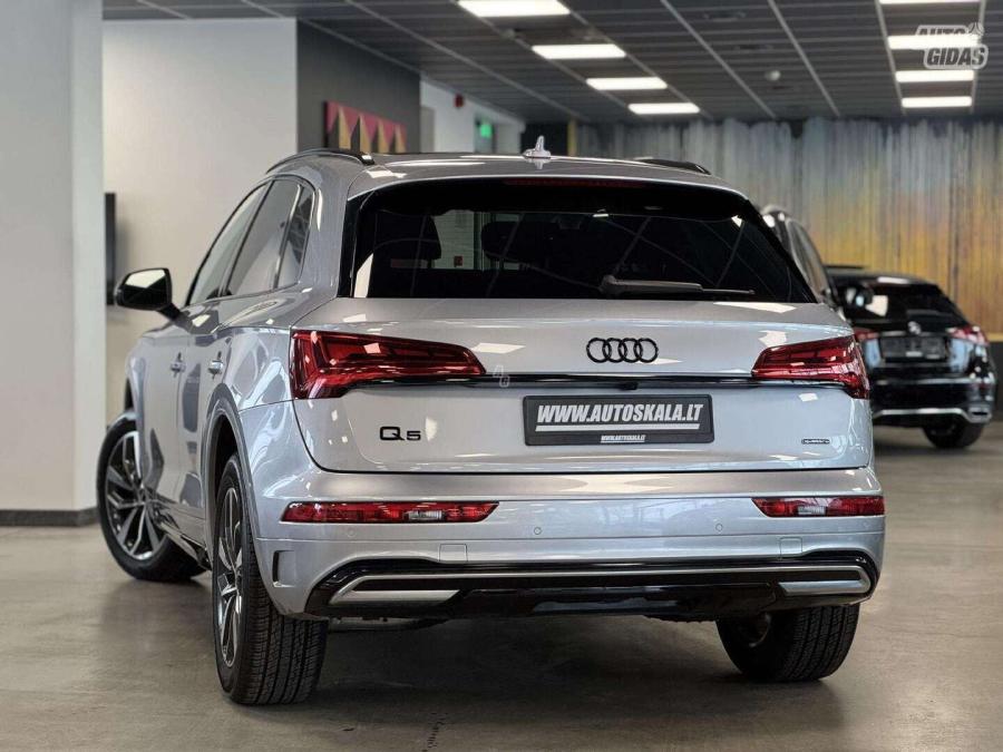 Grey Audi Q5 2021 in Klaipeda, with an engine capacity of 2.00 L and mileage of 12 thousand km for 33900 €, photo 30 on AUTOMOTO.COM.LV