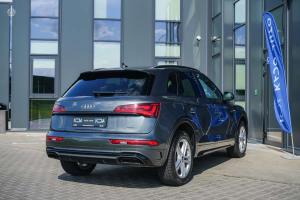 Grey Audi Q5 2021 in Kaunas, with an engine capacity of 1.97 L and mileage of 212 thousand km for 27950 €, photo 11 on AUTOMOTO.COM.LV