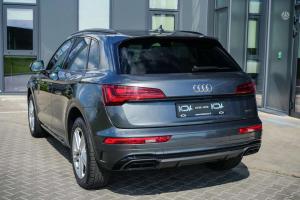 Grey Audi Q5 2021 in Kaunas, with an engine capacity of 1.97 L and mileage of 212 thousand km for 27950 €, photo 12 on AUTOMOTO.COM.LV