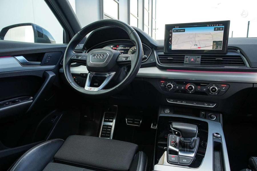 Grey Audi Q5 2021 in Kaunas, with an engine capacity of 1.97 L and mileage of 212 thousand km for 27950 €, photo 20 on AUTOMOTO.COM.LV