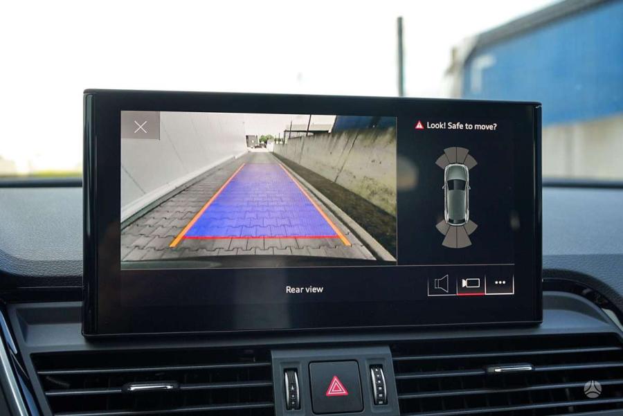 Grey Audi Q5 2021 in Kaunas, with an engine capacity of 1.97 L and mileage of 212 thousand km for 27950 €, photo 22 on AUTOMOTO.COM.LV