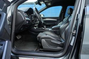 Grey Audi Q5 2021 in Kaunas, with an engine capacity of 1.97 L and mileage of 212 thousand km for 27950 €, photo 27 on AUTOMOTO.COM.LV
