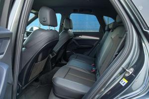 Grey Audi Q5 2021 in Kaunas, with an engine capacity of 1.97 L and mileage of 212 thousand km for 27950 €, photo 35 on AUTOMOTO.COM.LV