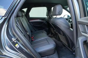 Grey Audi Q5 2021 in Kaunas, with an engine capacity of 1.97 L and mileage of 212 thousand km for 27950 €, photo 37 on AUTOMOTO.COM.LV