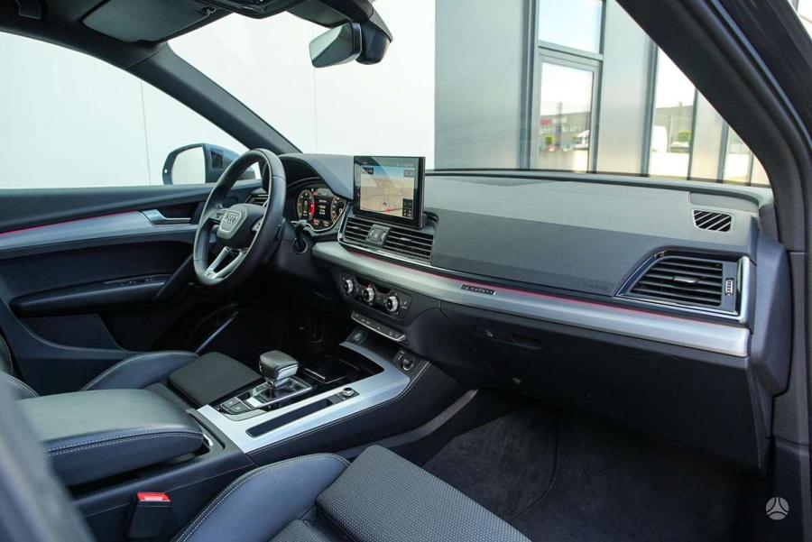 Grey Audi Q5 2021 in Kaunas, with an engine capacity of 1.97 L and mileage of 212 thousand km for 27950 €, photo 40 on AUTOMOTO.COM.LV